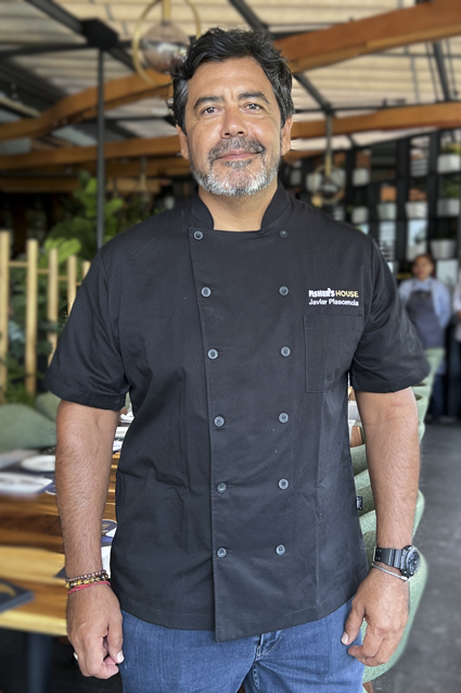 Javier Plascencia en la Mesa de Autor de Fisher´s House